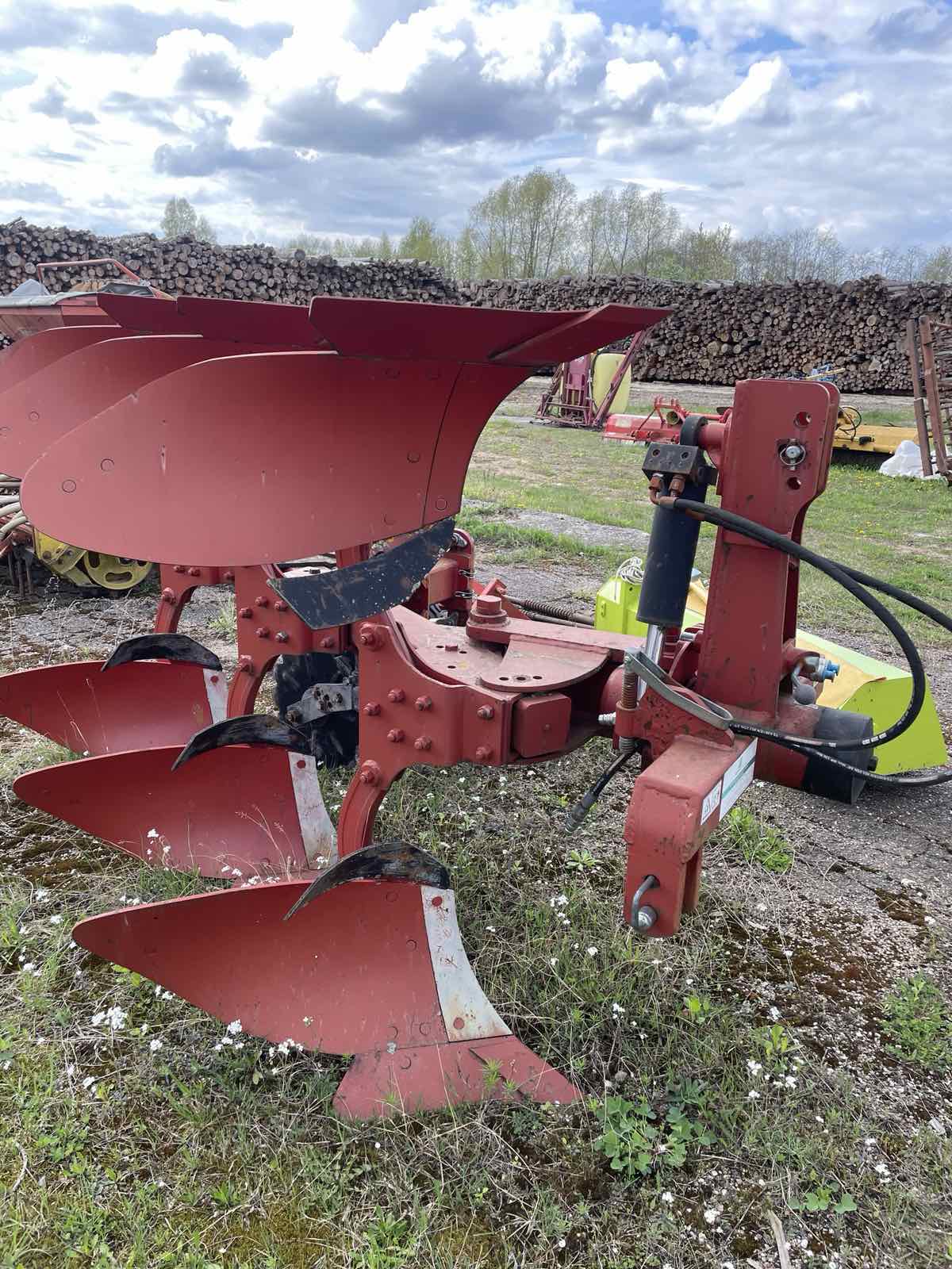 Vartomas plūgas Alpler (3 korpusų) - Agrotaka